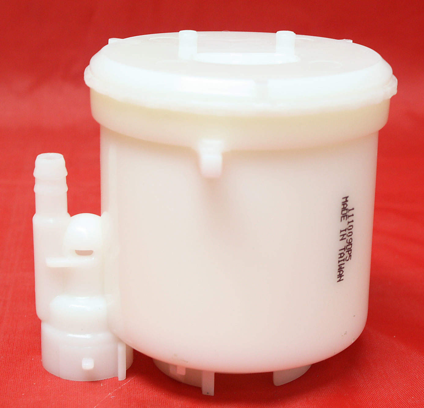 2005 Toyota 4Runner Fuel Filters from $10 | CarParts.com