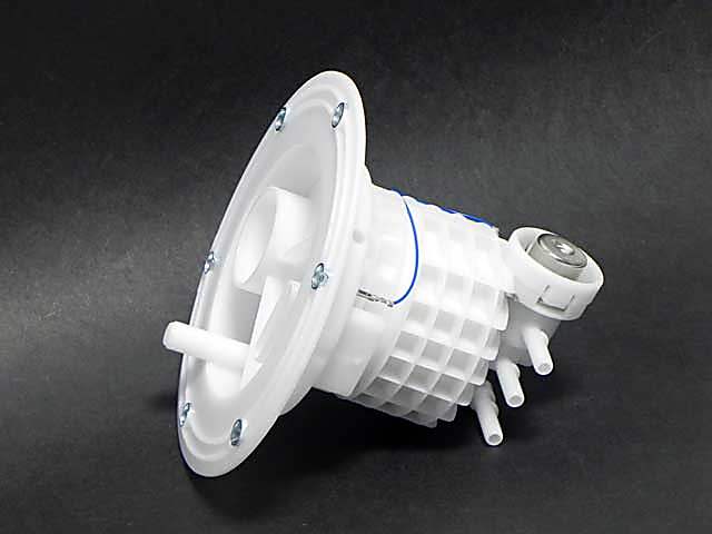 2007 Mercedes Benz S550 Fuel Filters from $12 | CarParts.com