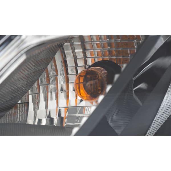 Replacement Driver Side Headlight, with Bulb, Halogen, Clear Lens ...