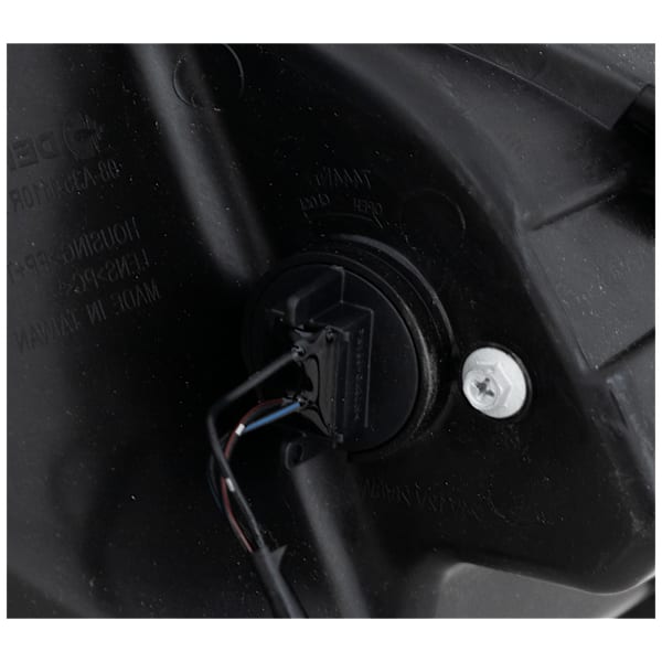 Replacement Driver Side Headlight, with Bulb, Halogen, Clear Lens ...